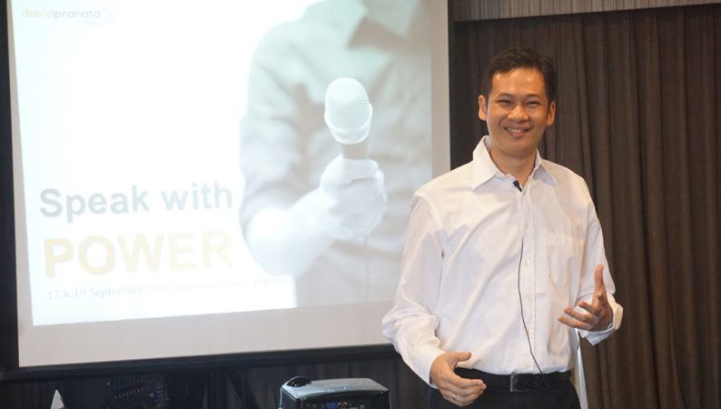 Training Presentasi - David Pranata